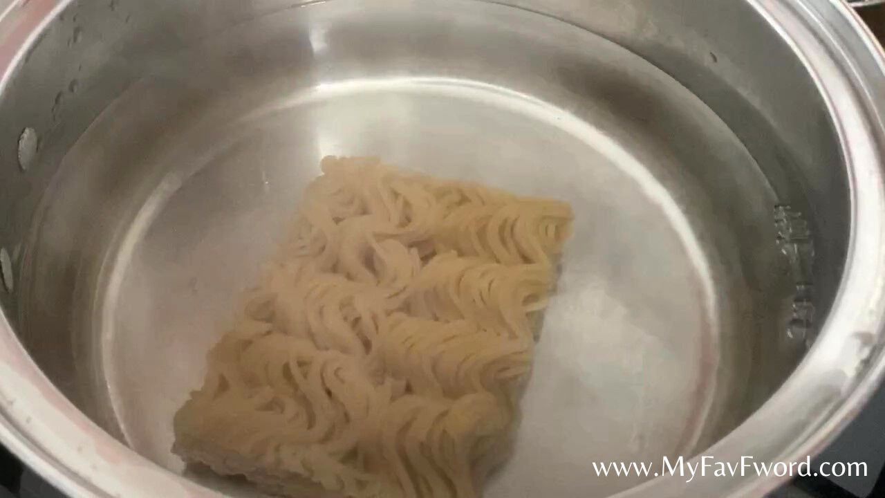 Healthy Ramen Stir Fry - Leftovers Recipe - My Favorite F Word